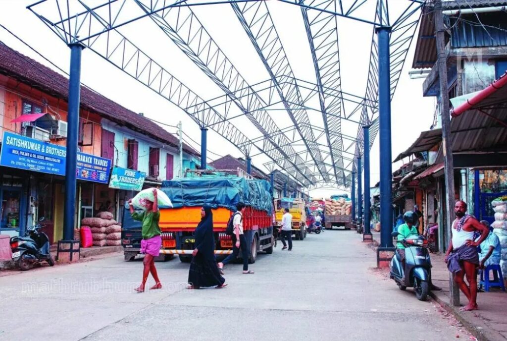 The Big Bazaar of Kozhikode: Legacy and Life at Valiyangadi - Kozhikode ...